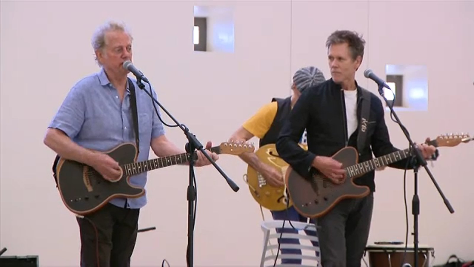 Aktor Kevin Bacon wystąpił w więzieniu powiatu Cook - POLSKI FM 92.7 ...